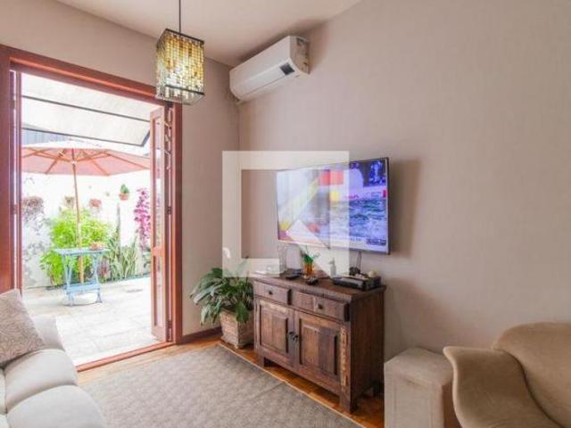 Apartamento à Venda Menino Deus, 2 Quartos, 90 m² Porto Alegre