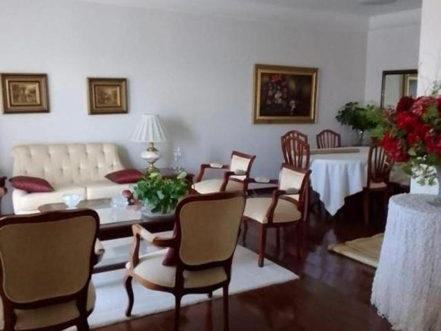 Apartamento á venda Mobiliado com 190m² sendo 4 suítes, 3 vagas de garagem em Morumbi