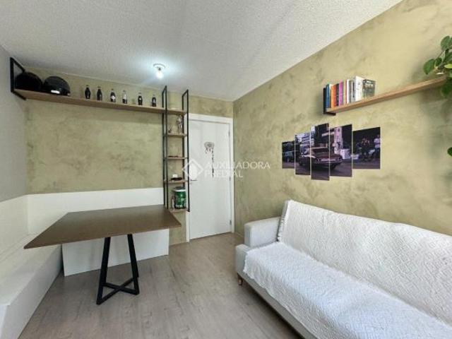 Apartamento à venda mobiliado de 2 quartos no Centro de canoas