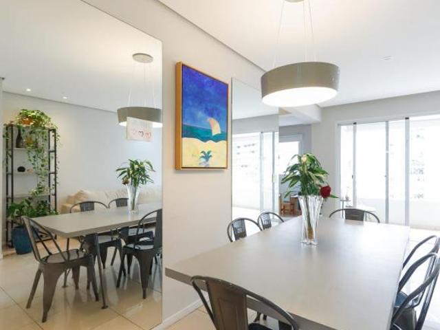 Apartamento à venda, Moema, Oportunidade imperdível! Este apartamento com 104 m² conta com 3 dormit