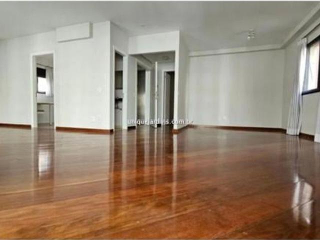 Apartamento à venda Moema São Paulo