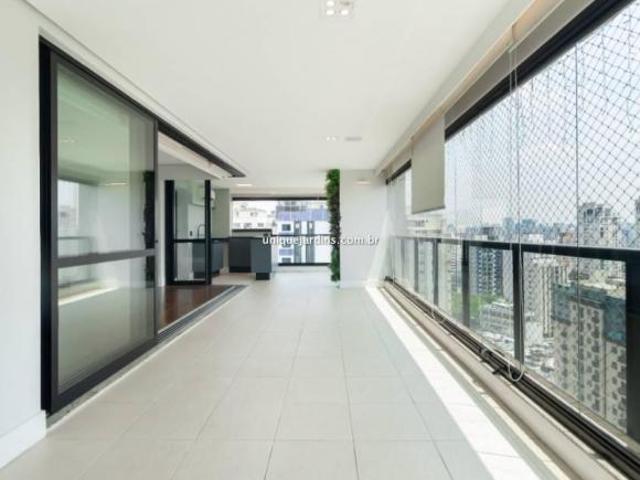 Apartamento à venda Moema São Paulo