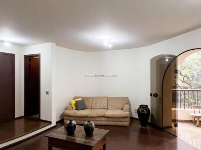 Apartamento à venda Moema São Paulo