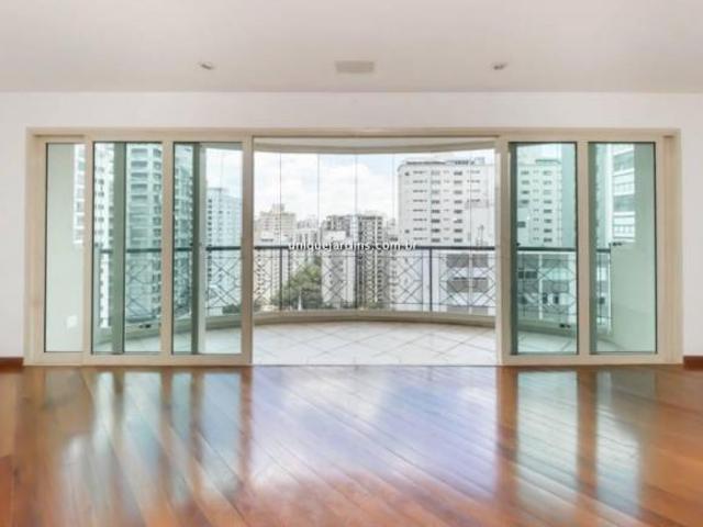 Apartamento à venda Moema São Paulo