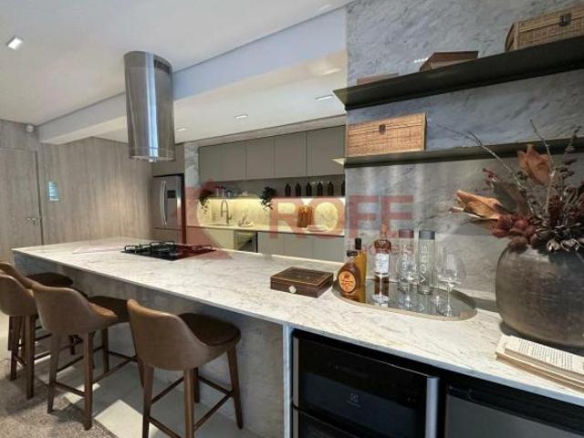 APARTAMENTO A VENDA, MOEMA, 141M DE ÁREA ÚTIL