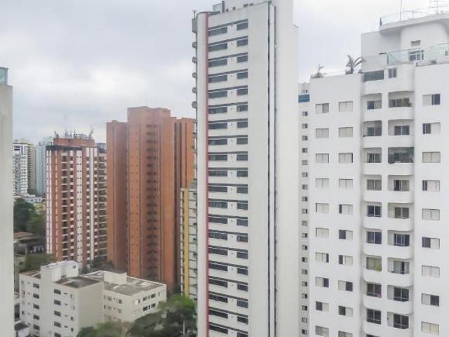 Apartamento à Venda Moema, 1 Quarto, 37 m2