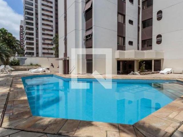 Apartamento à Venda Moema, 1 Quarto, 40 m2