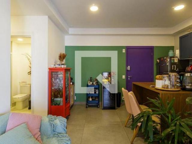 Apartamento à Venda Moema, 2 Quartos, 65 m2