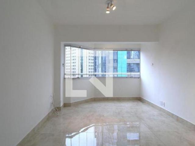 Apartamento à Venda Moema, 2 Quartos, 65 m2