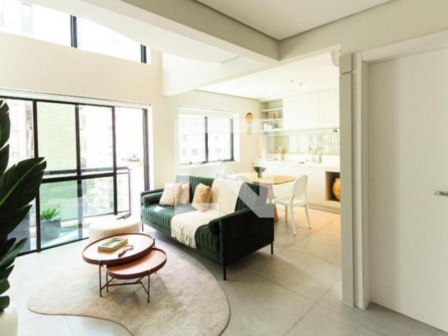 Apartamento à Venda Moema, 2 Quartos, 70 m2