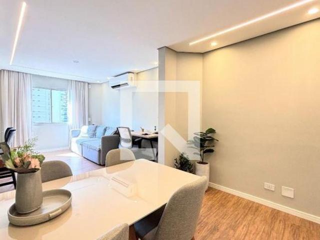 Apartamento à Venda Moema, 2 Quartos, 70 m2