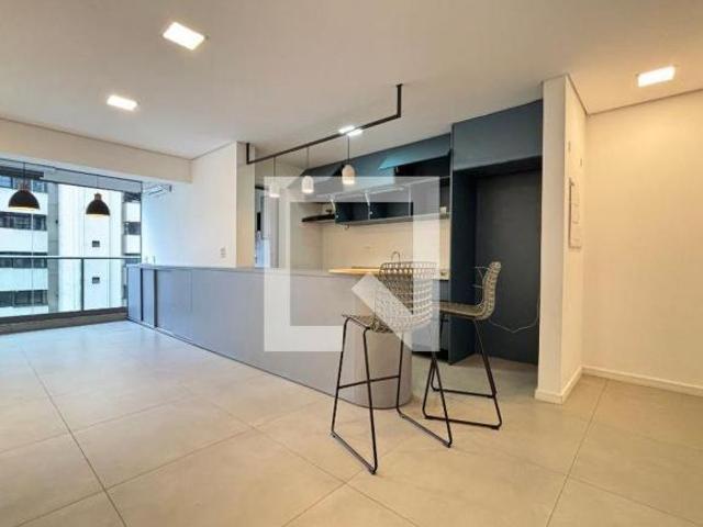 Apartamento à Venda Moema, 2 Quartos, 71 m2