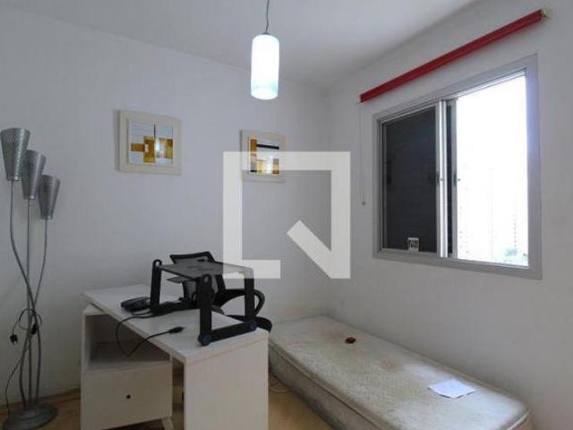 Apartamento à Venda Moema, 2 Quartos, 80 m2
