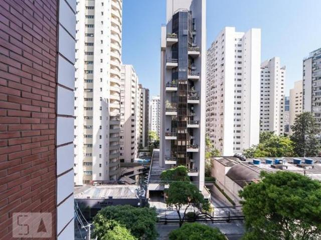 Apartamento à Venda Moema, 2 Quartos, 80 m2