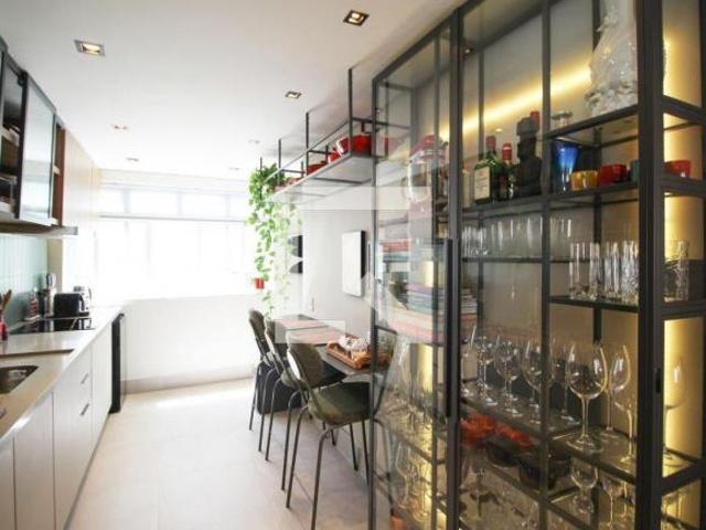 Apartamento à Venda Moema, 2 Quartos, 90 m2