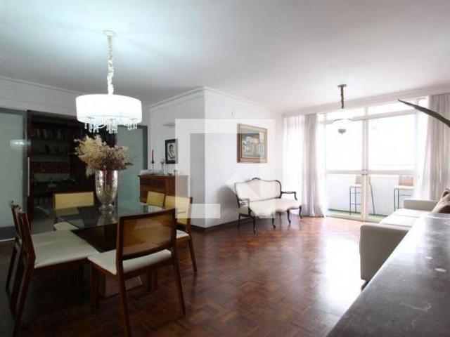 Apartamento à Venda Moema, 2 Quartos, 99 m2