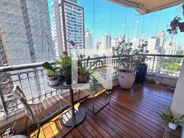 Apartamento à Venda Moema, 2 Quartos, 141 m2