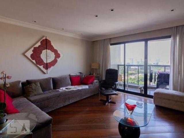 Apartamento à Venda Moema, 2 Quartos, 160 m2