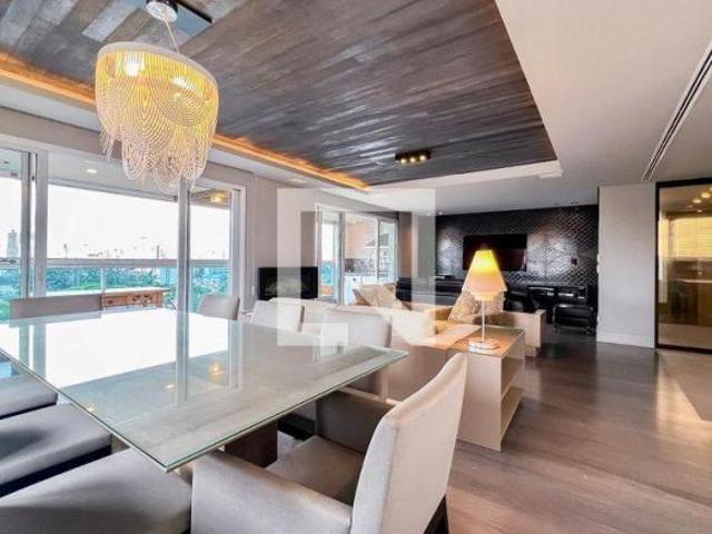 Apartamento à Venda Moema, 2 Quartos, 200 m2