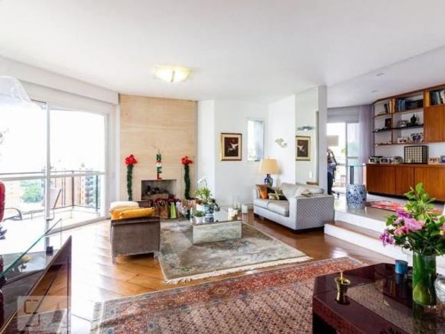Apartamento à Venda Moema, 2 Quartos, 243 m2