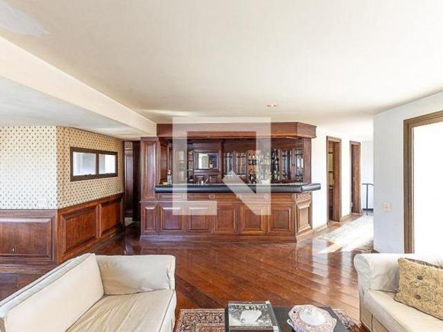 Apartamento à Venda Moema, 2 Quartos, 250 m2