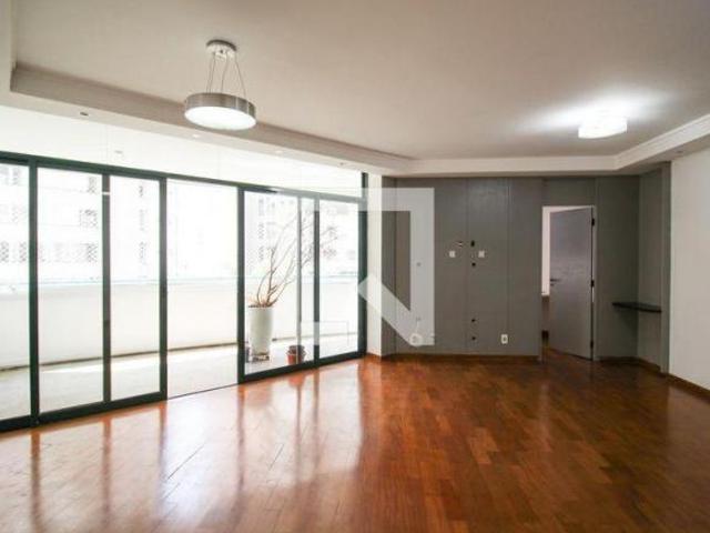 Apartamento à Venda Moema, 3 Quartos, 121 m2