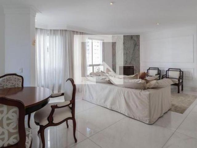 Apartamento à Venda Moema, 3 Quartos, 154 m2