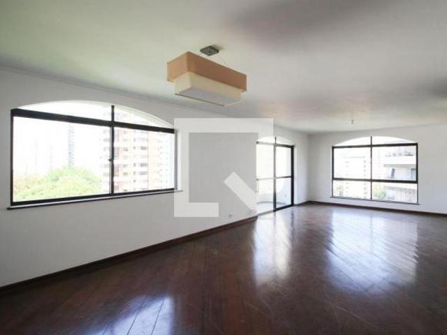 Apartamento à Venda Moema, 3 Quartos, 180 m2