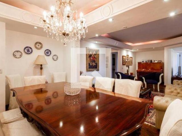 Apartamento à Venda Moema, 3 Quartos, 210 m2