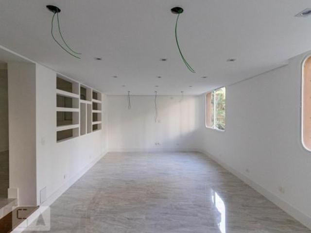 Apartamento à Venda Moema, 3 Quartos, 210 m2