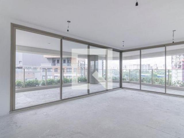 Apartamento à Venda Moema, 3 Quartos, 220 m2