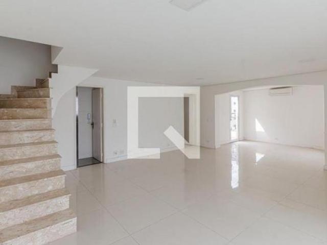 Apartamento à Venda Moema, 3 Quartos, 240 m2