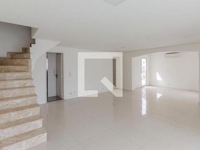 Apartamento à Venda Moema, 3 Quartos, 240 m2