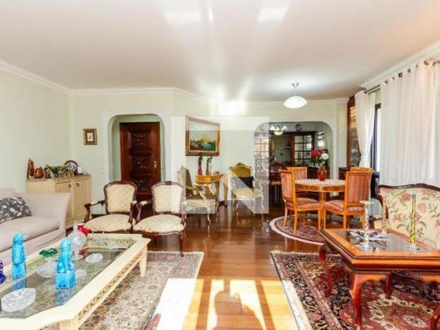 Apartamento à Venda Moema, 4 Quartos, 200 m2