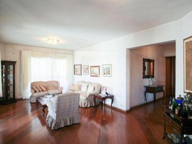 Apartamento à Venda Moema, 4 Quartos, 200 m2