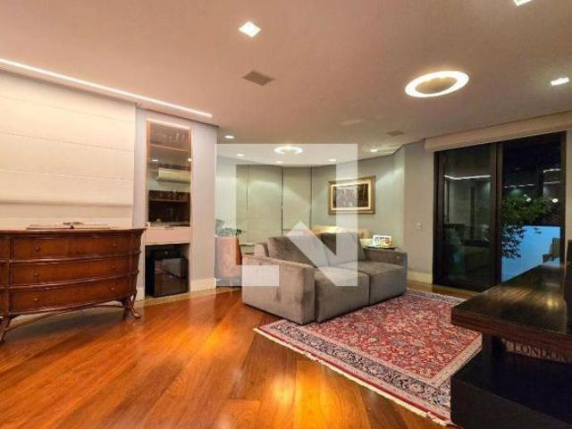 Apartamento à Venda Moema, 4 Quartos, 220 m2