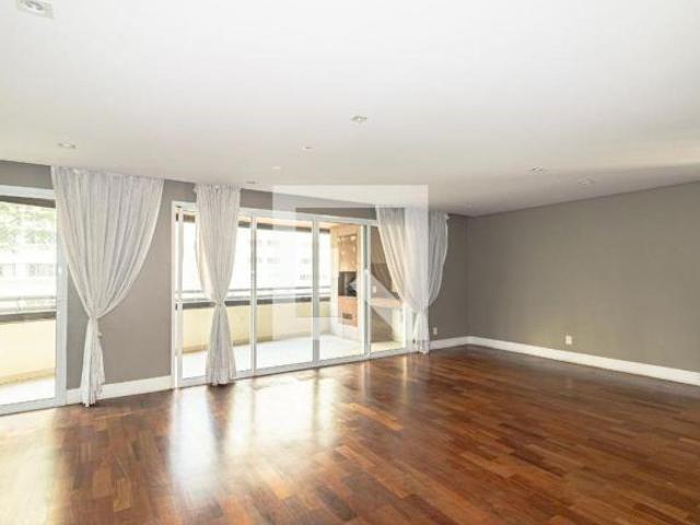 Apartamento à Venda Moema, 4 Quartos, 220 m2