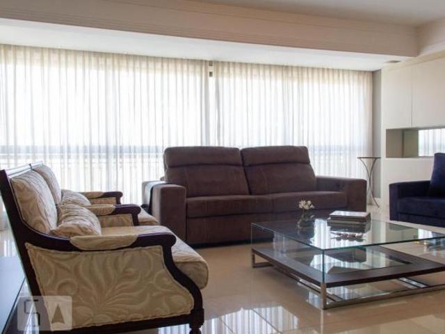 Apartamento à Venda Moinhos de Vento, 3 Quartos, 180 m² Porto Alegre