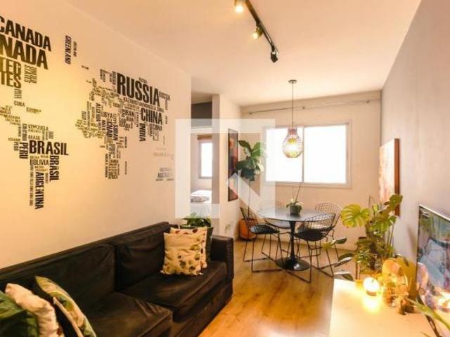 Apartamento à Venda Mooca, 2 Quartos, 45 m2