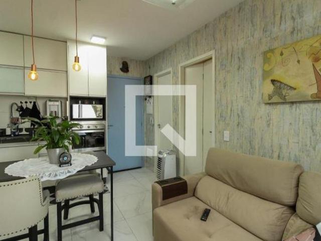Apartamento à Venda Mooca, 2 Quartos, 34 m2