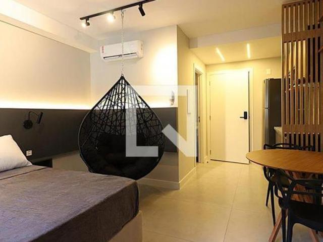 Apartamento à Venda Mont&apos Serrat, 1 Quarto, 27 m² Porto Alegre
