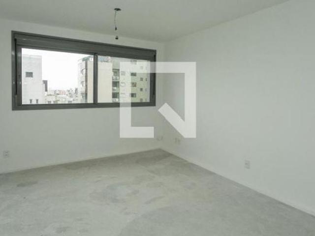 Apartamento à Venda Mont&apos Serrat, 1 Quarto, 29 m² Porto Alegre