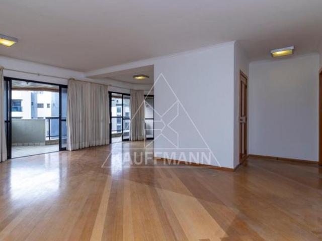 Apartamento à Venda Morumbi 4 Quartos 4 Suítes 3 Vagas 215,00m² A.U