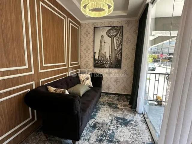 Apartamento a venda na meia praia