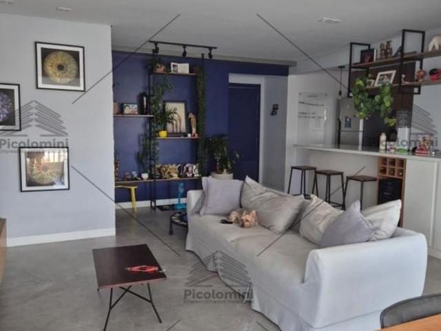 Apartamento a venda na Mooca, mobiliado decorado, 3 quartos 1 suíte, ar condicionado, varanda gour
