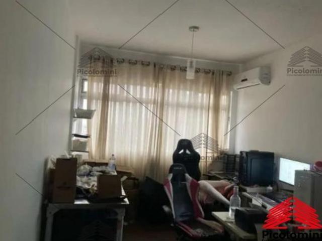 Apartamento à Venda na Moóca com 102 metros, 3 quartos, 2 suítes, sala com sacada, 3 banheiros, 1 va