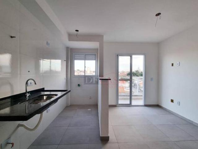 Apartamento a venda na Mooca com 2 dormitórios e sacada próximo ao Metrô Bresser