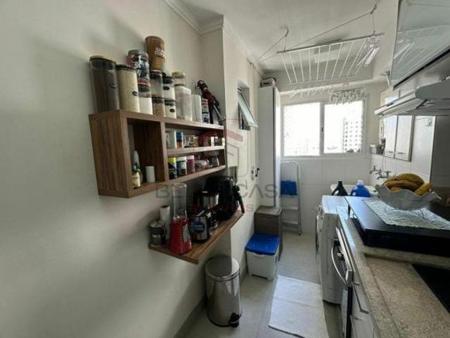 Apartamento á venda na Mooca com 2 quartos 1 suíte 1 vaga e varanda