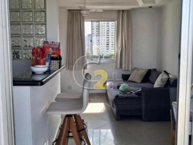 Apartamento à venda na Mooca com 2 quartos e 1 vaga