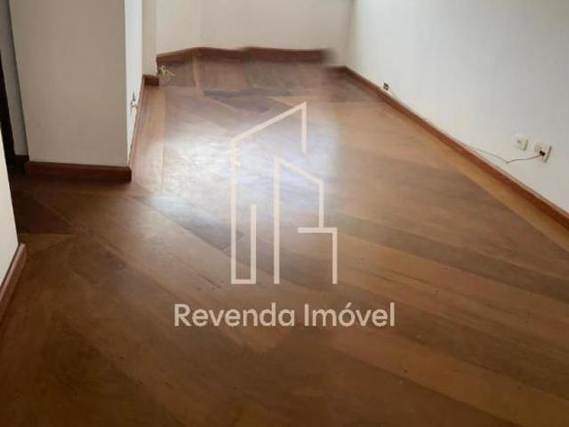 Apartamento à venda na Mooca, São Paulo SP: 2 quartos, 1 banheiro, 1 vaga de gar